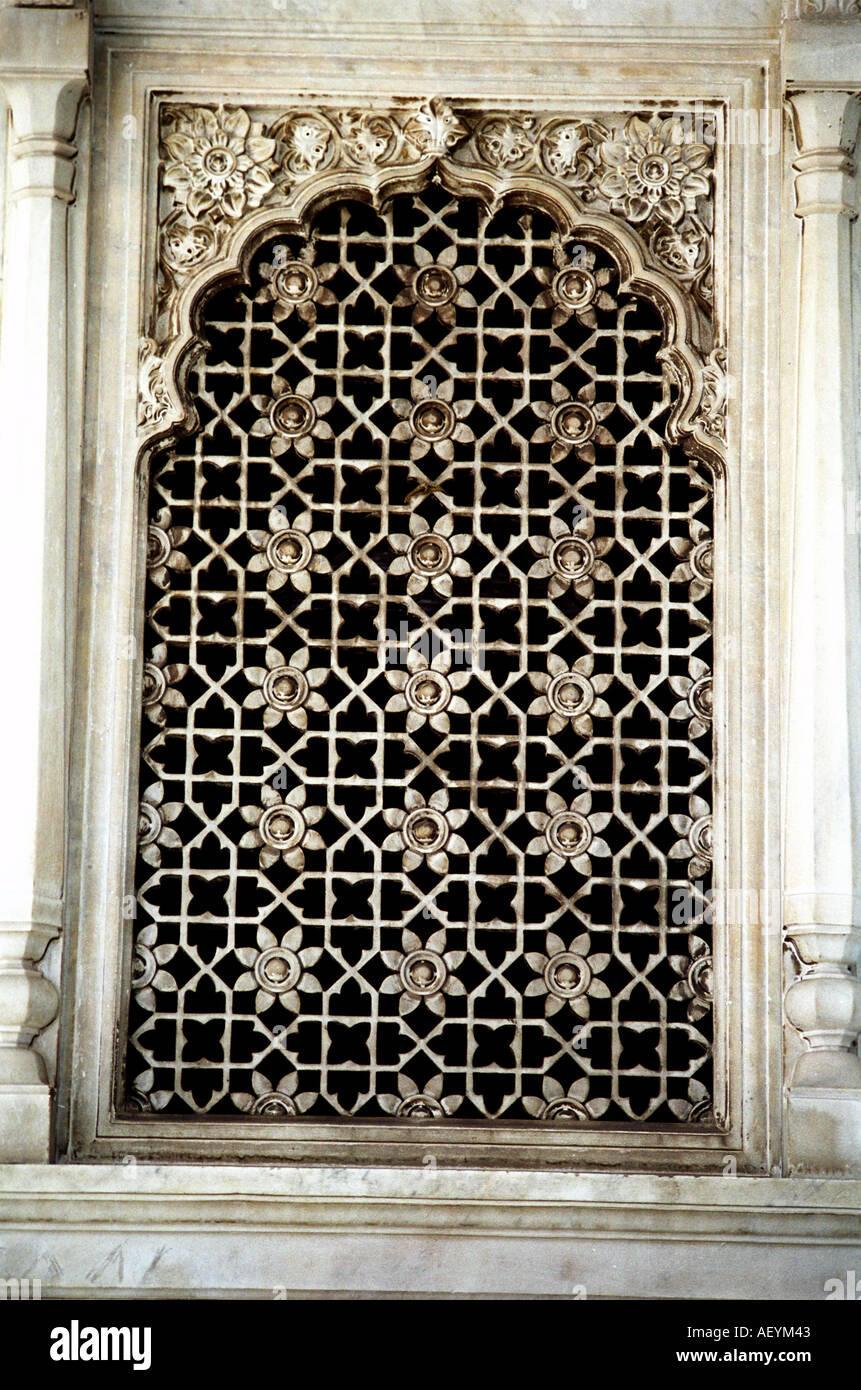 NPP71206 Carved window of Imam Hasan Ali Shahs Dargah Islam for ...