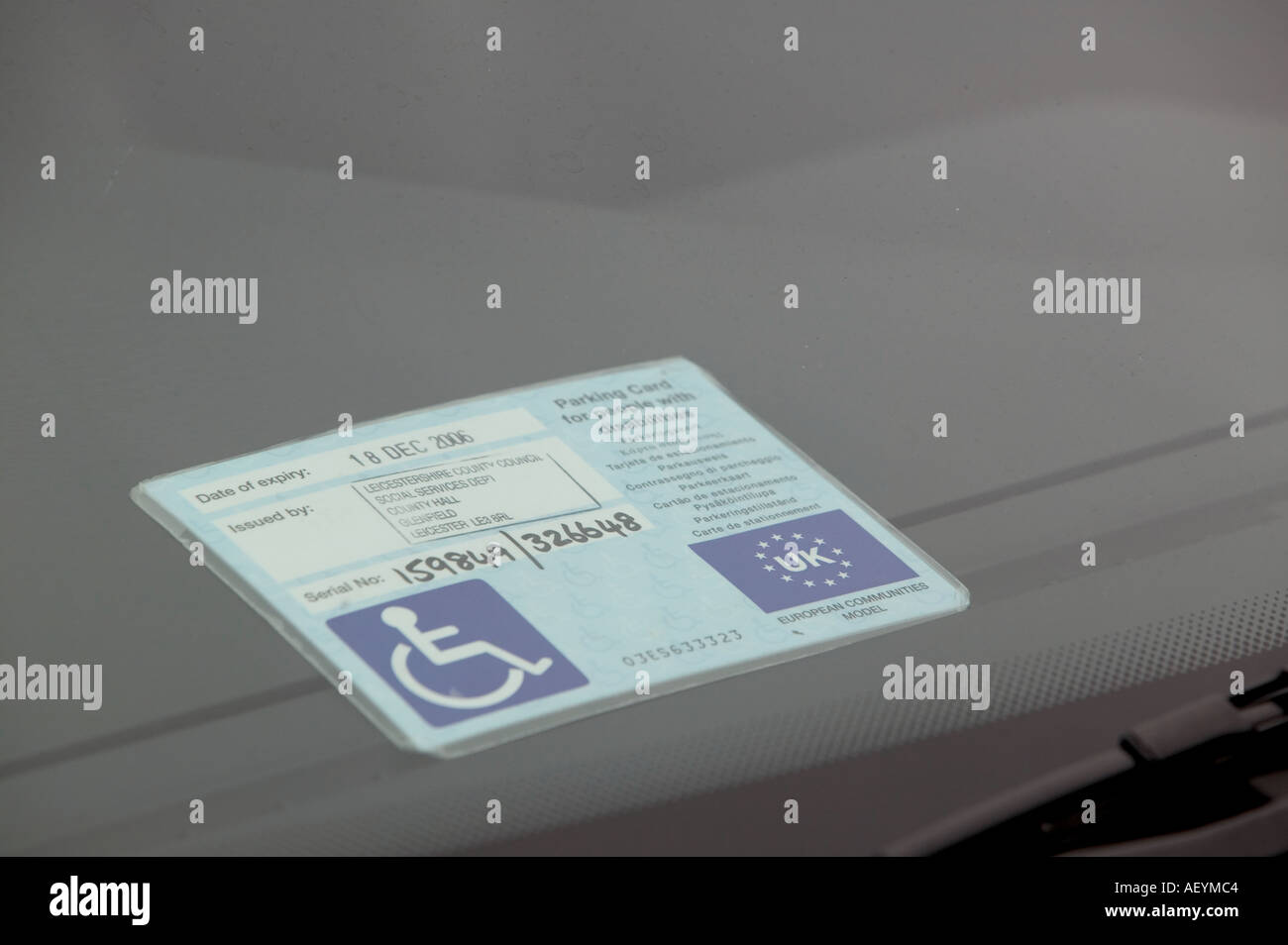 Disabled badge hi-res stock photography and images - Alamy