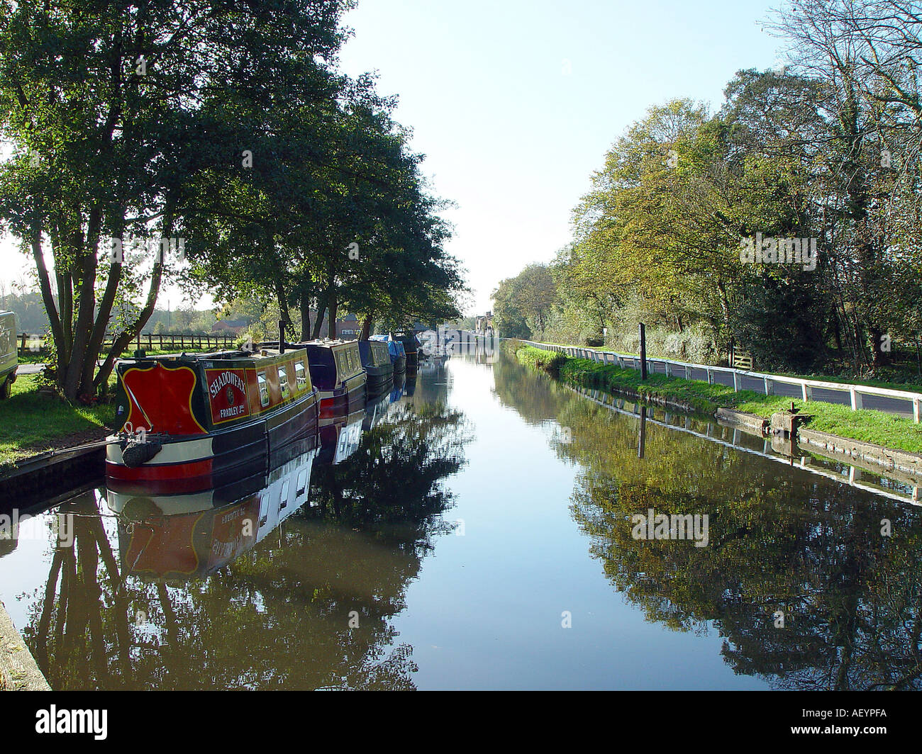 Boats moored on Coventry Canal England Stock Photo - Alamy
