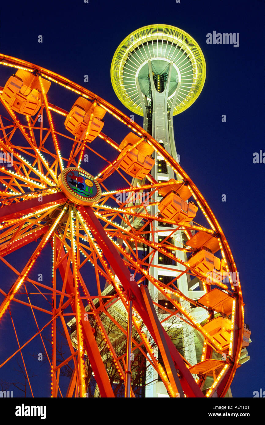 Space Needle and Ferris Wheel Stock Photo - Alamy