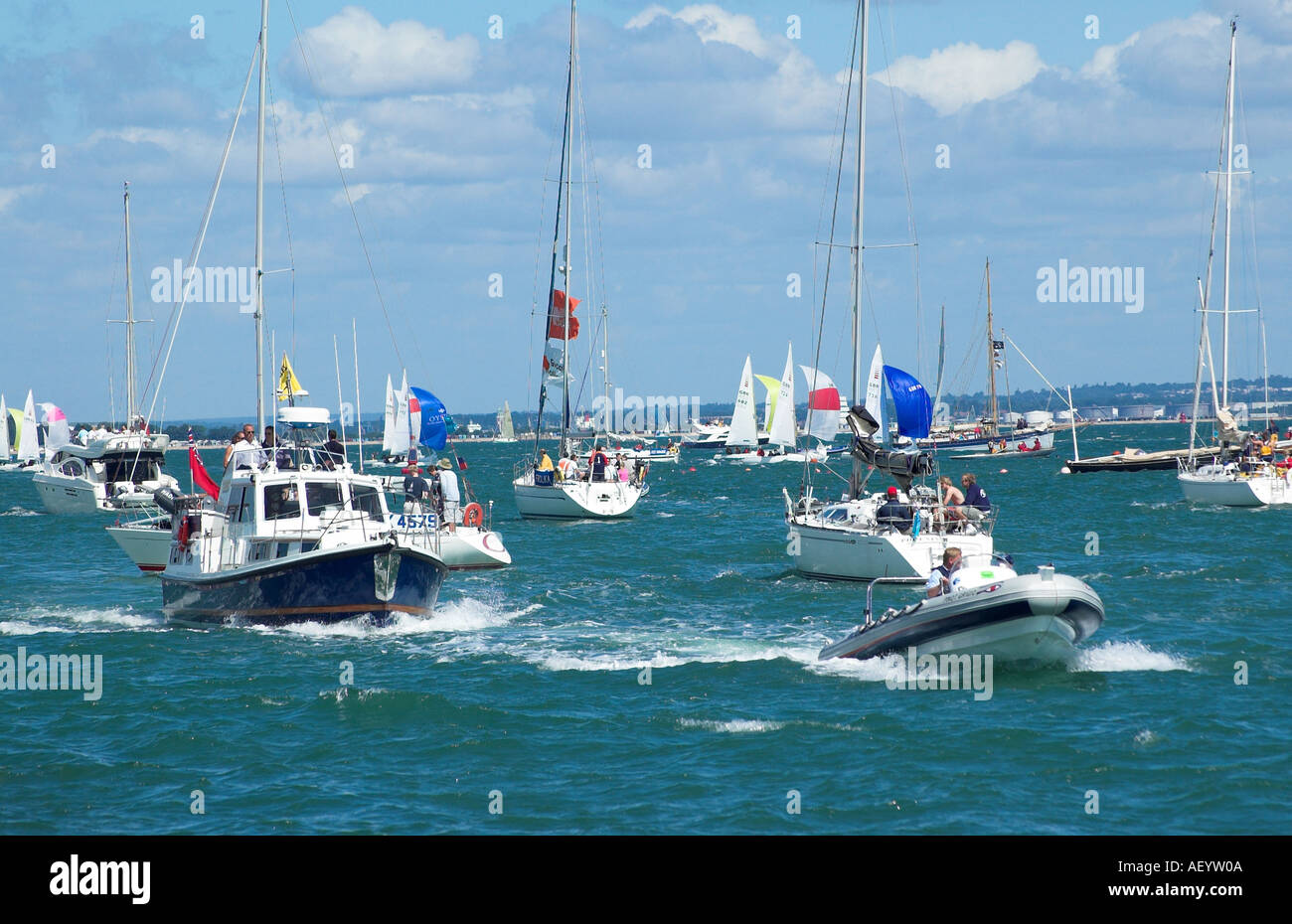 Cowes week 2005 hi-res stock photography and images - Alamy