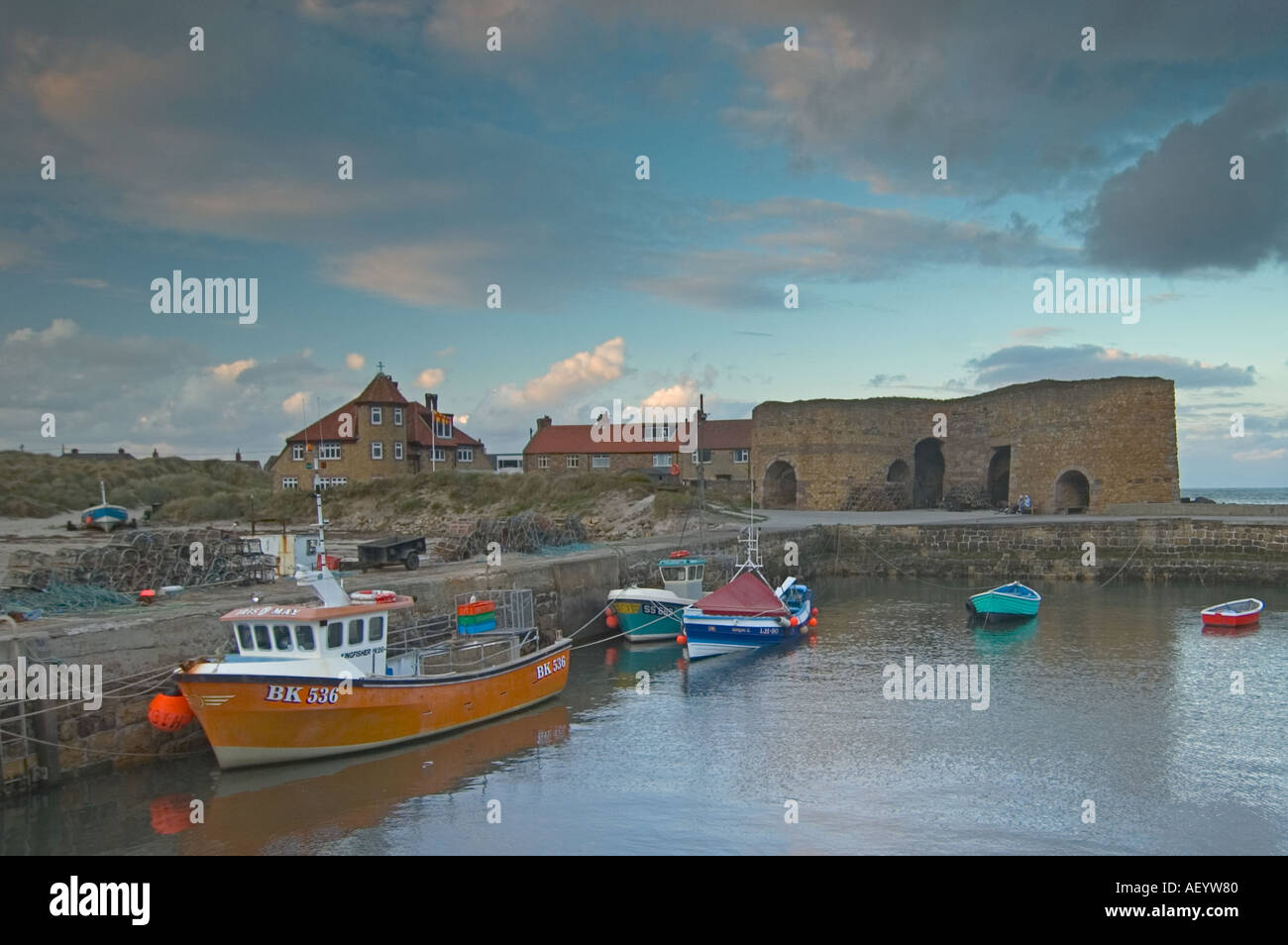 Lime kilns beadnell hi-res stock photography and images - Alamy