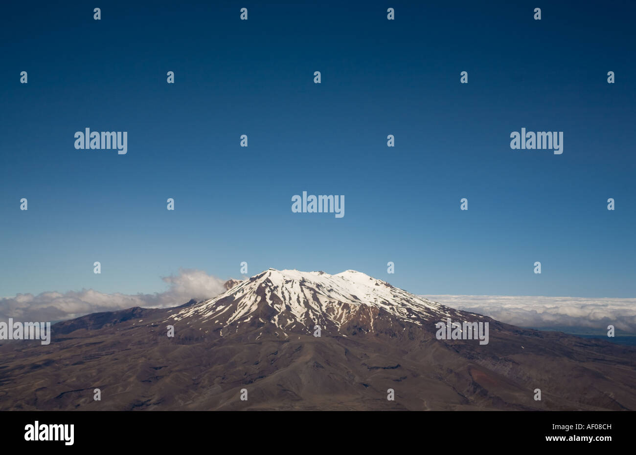 Mount Ruapehu from the air, Tongariro National Park, New Zealand Stock ...
