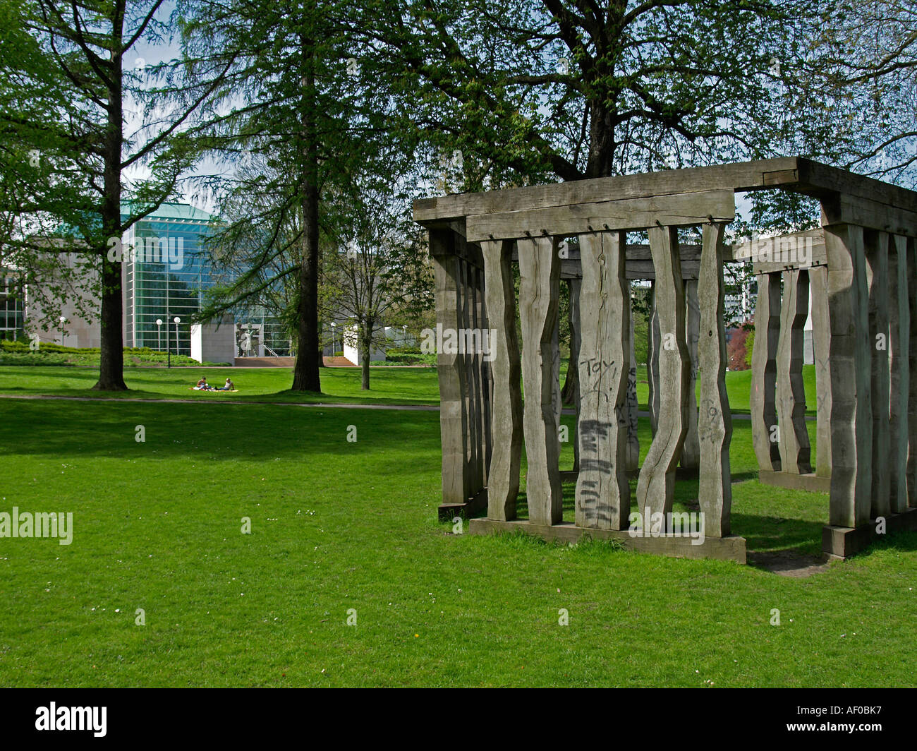 The five fingers of a hand Five walls to the pentagram from Klaus Simon ...