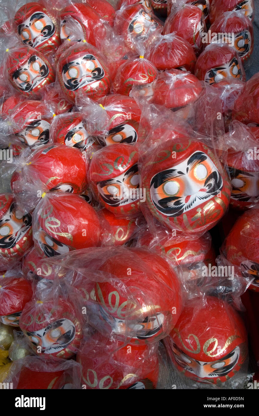 Daruma dolls on sale at the Duruma Ichi Festival at Jindaiji Temple ...