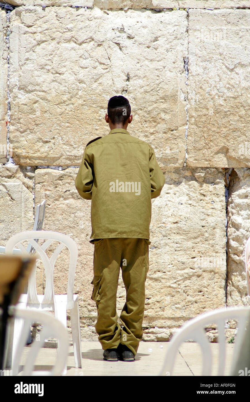 israeli soldier praying at the wailing western wall jerusalem israel ...