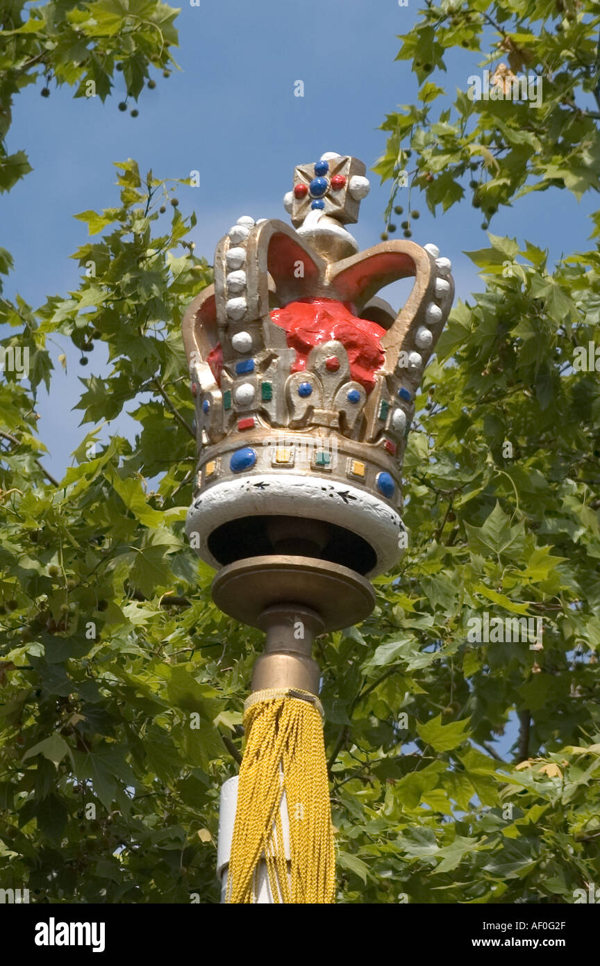 Crown Post On The Mall Stock Photo - Alamy