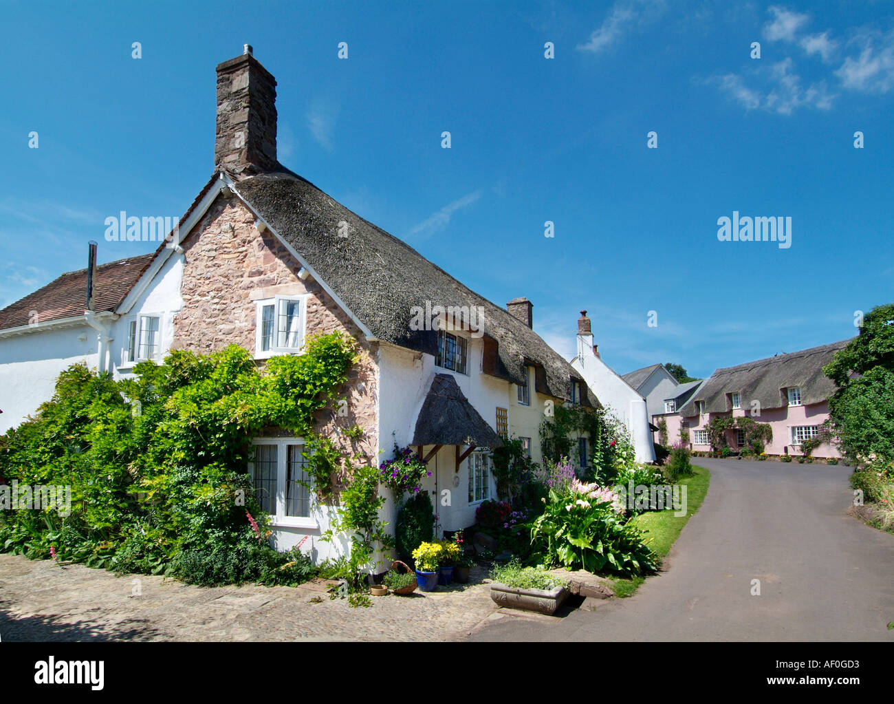 Thatched cottage somerset hi-res stock photography and images - Alamy