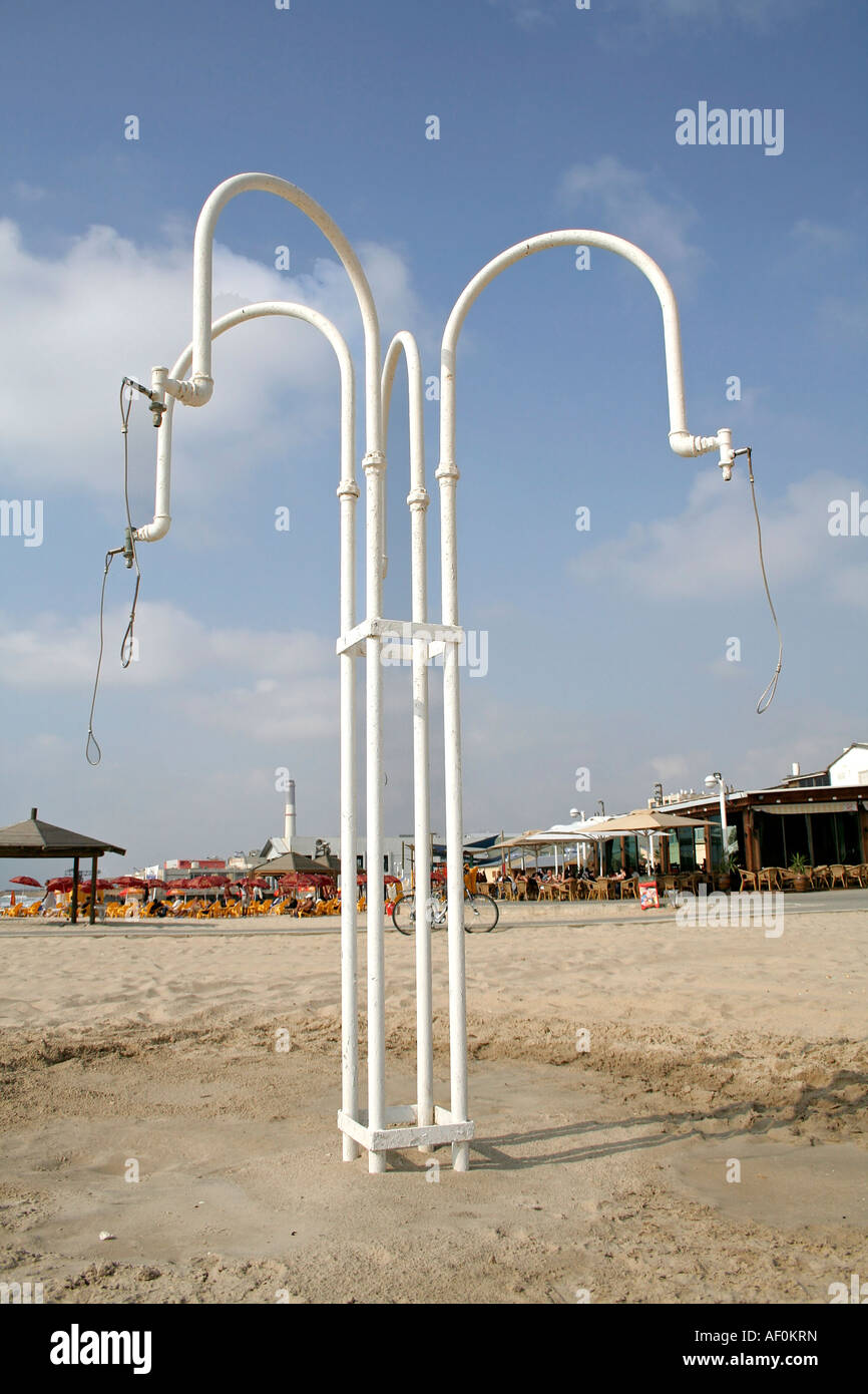 Beach shower summer hot fun hi-res stock photography and images - Alamy