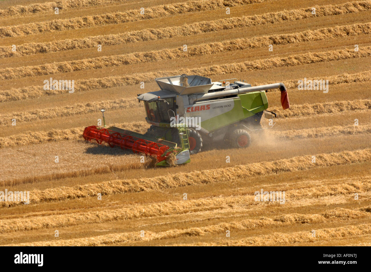 Harvesting crops uk england uk hi-res stock photography and images - Alamy
