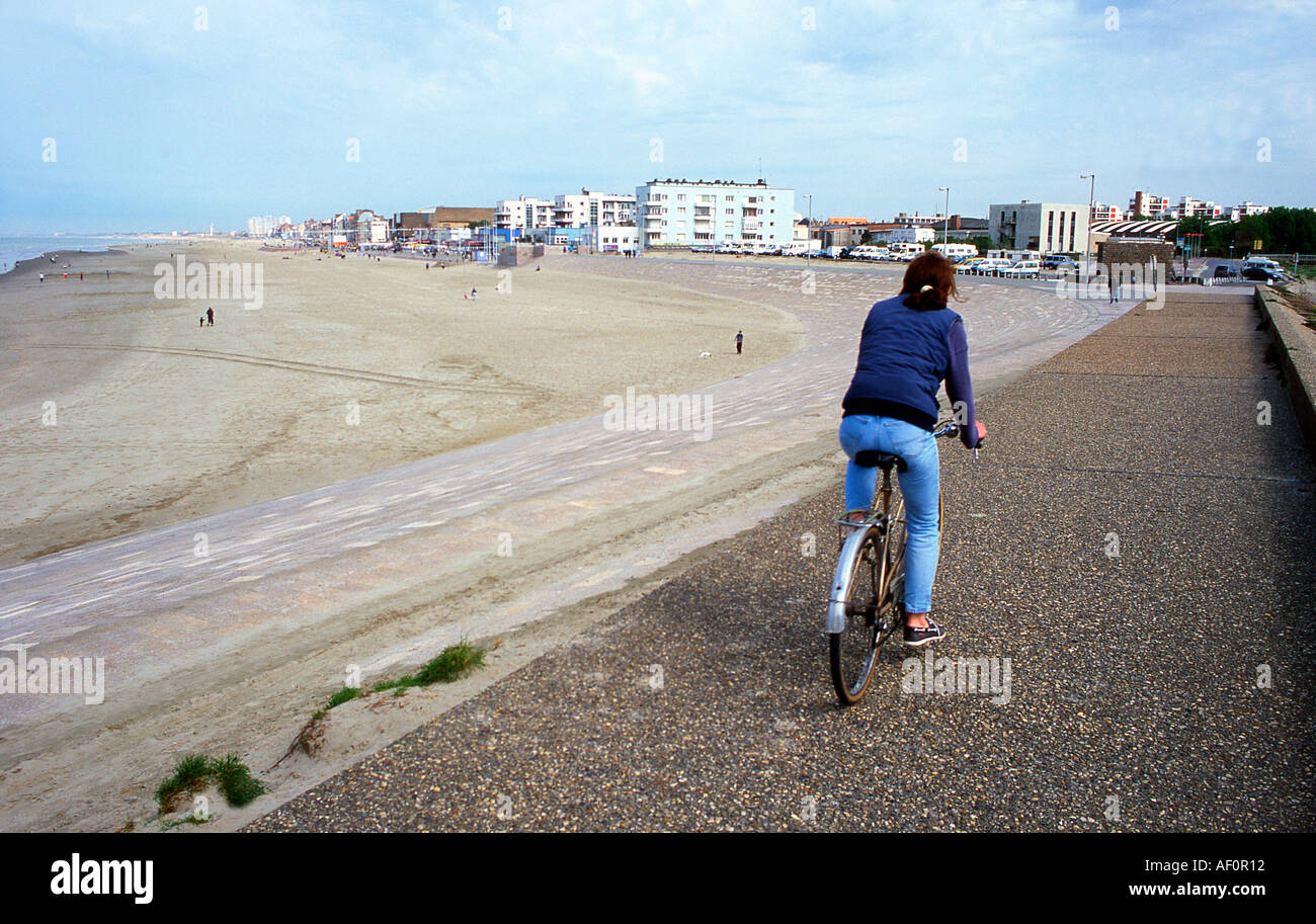 Dunkirk beach northern france hi-res stock photography and images - Alamy