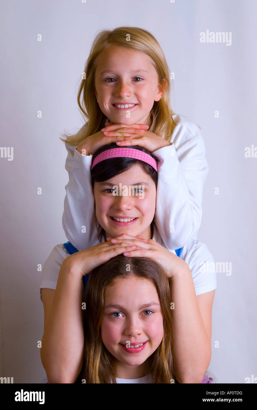 Family relatives cousins hi-res stock photography and images - Alamy