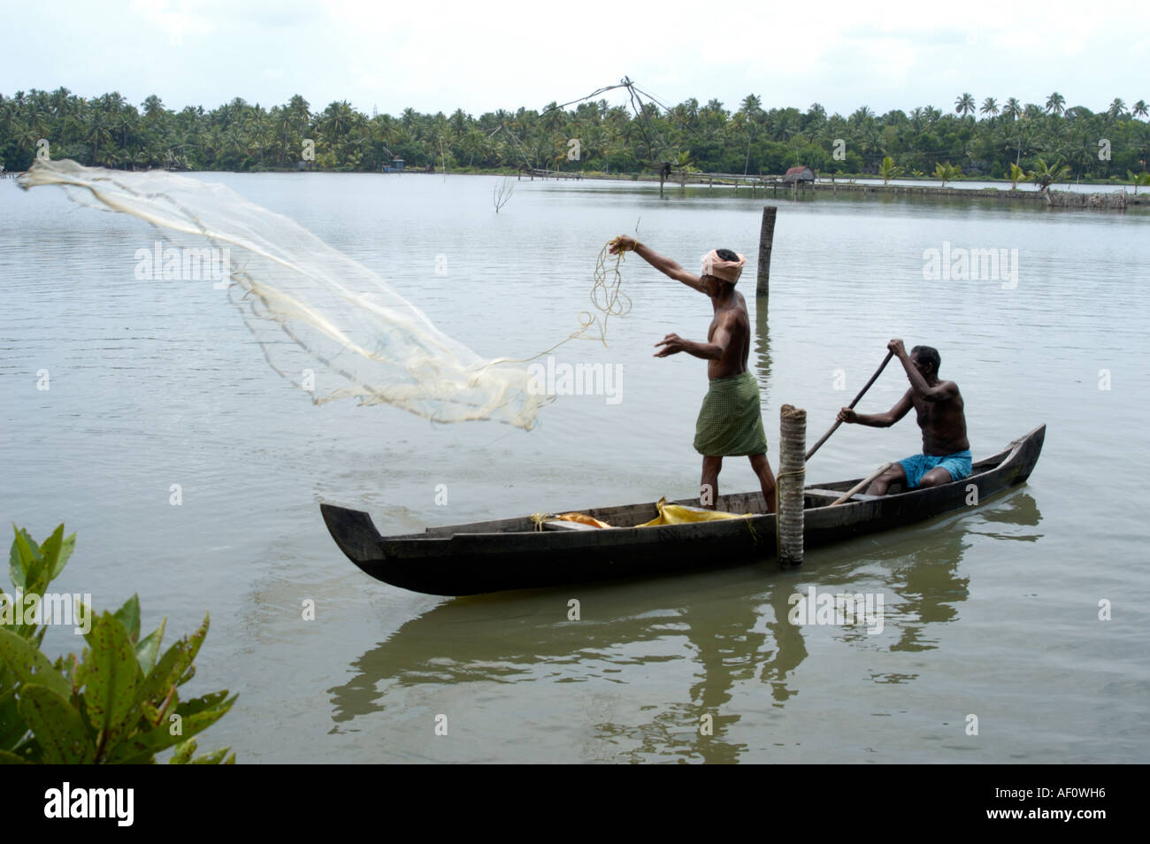 Thrownet fishing hi-res stock photography and images - Alamy