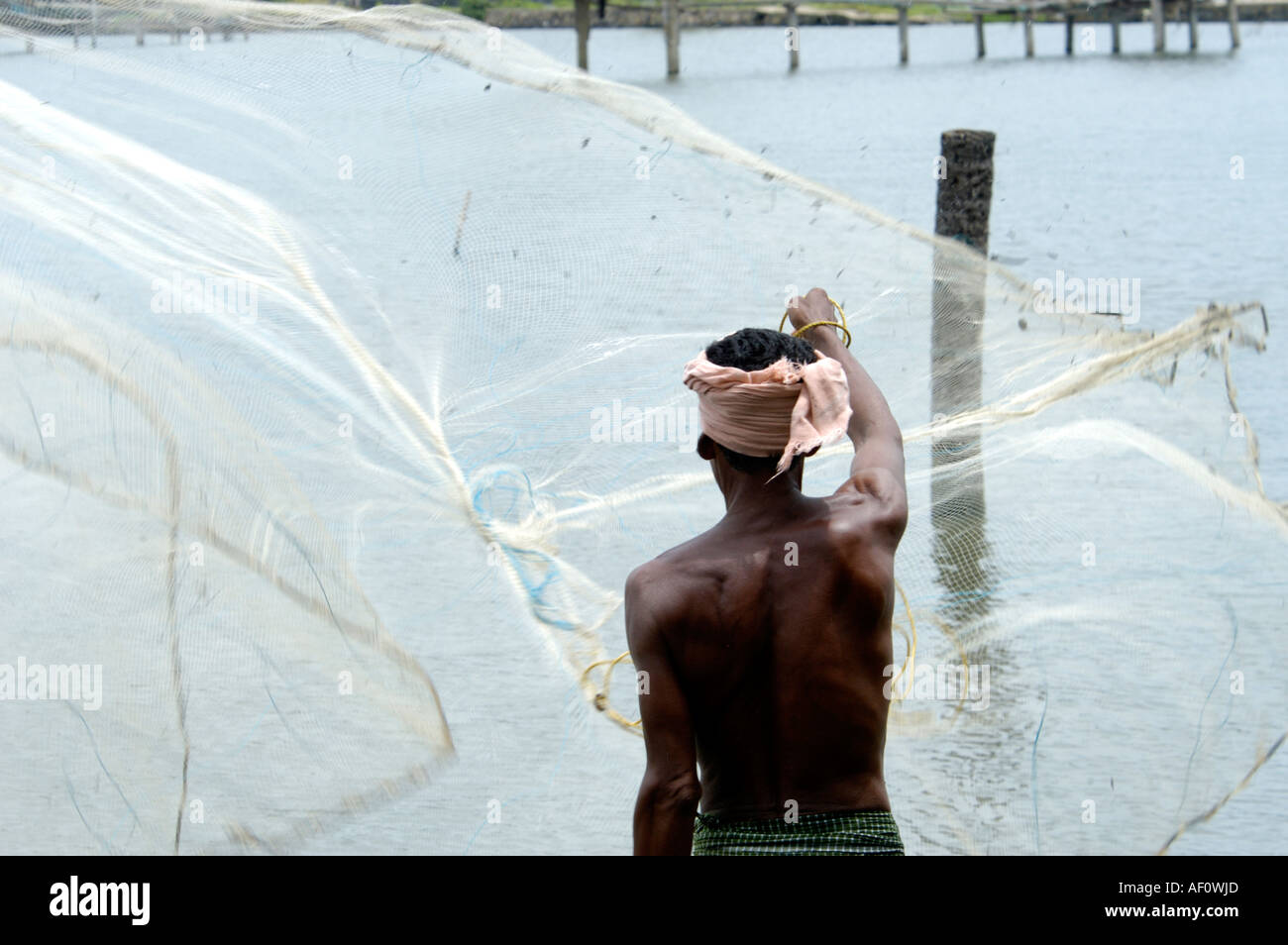 Thrownet fishing hi-res stock photography and images - Alamy