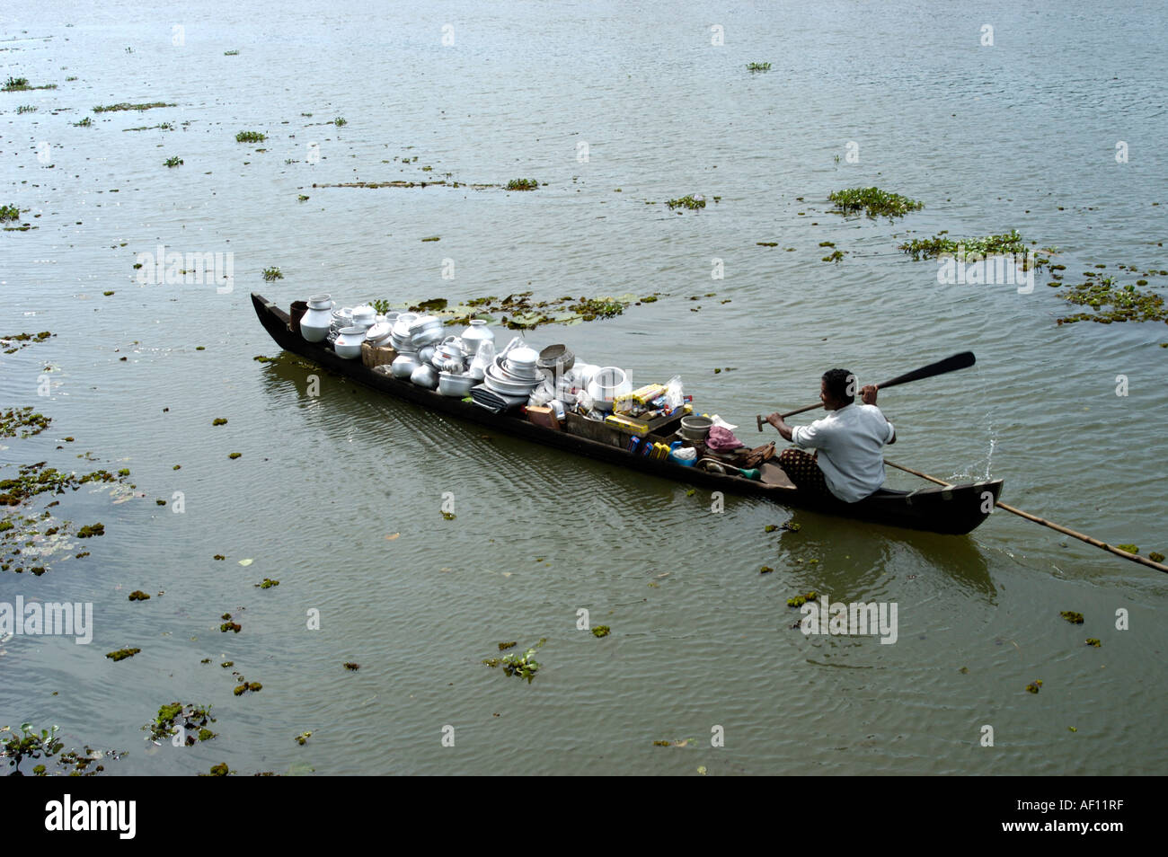 Kuttanad waterways hi-res stock photography and images - Alamy
