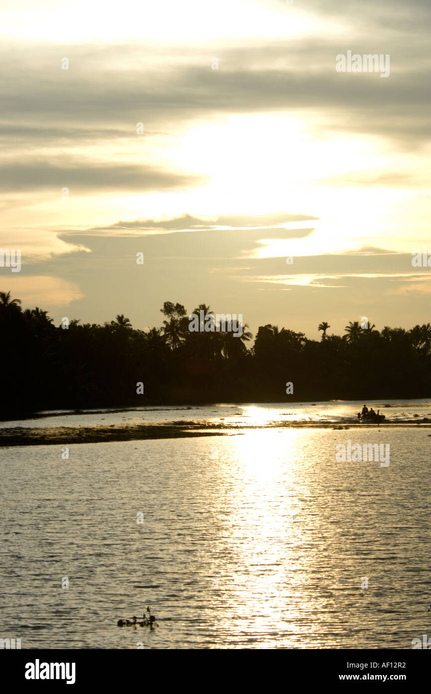 SUNSET OVER KUTTANAD LAKE Stock Photo - Alamy