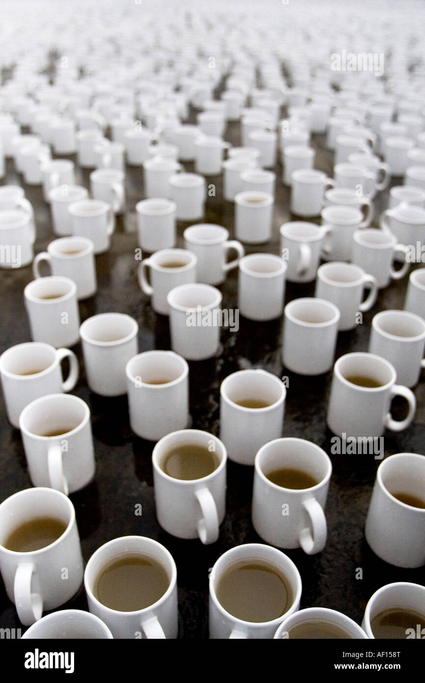 Thousands of cups hi-res stock photography and images - Alamy