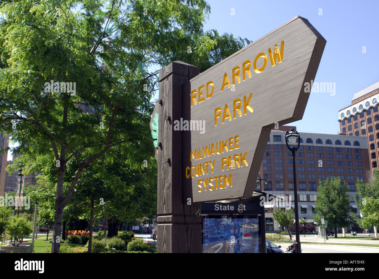 Signpost to Red Arrow Park in Milwaukee Wisconsin WI Stock Photo - Alamy