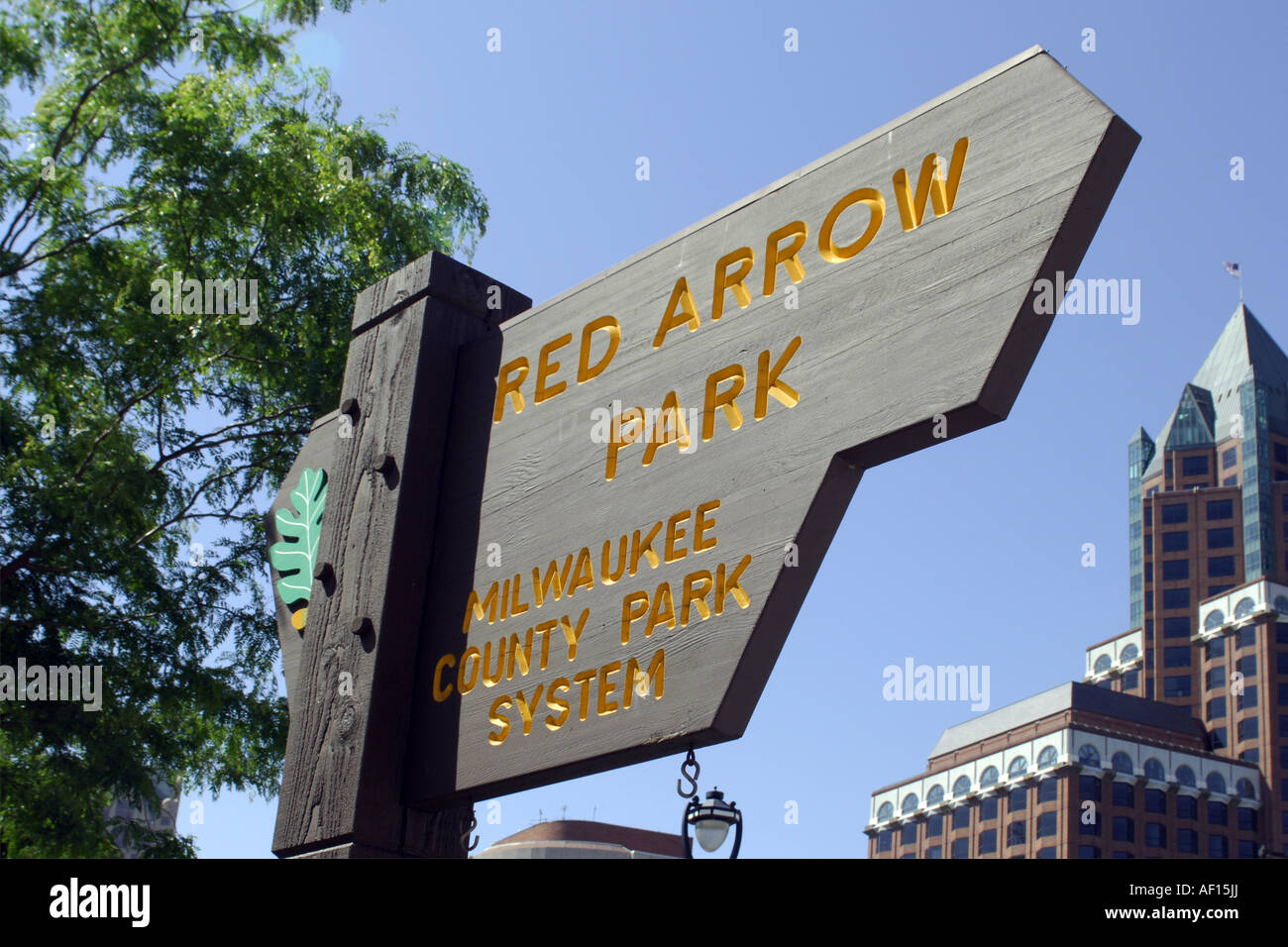 Signpost to Red Arrow Park in Milwaukee Wisconsin WI Stock Photo - Alamy
