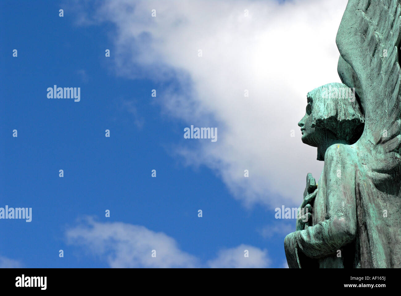 Montreal angel statue hi-res stock photography and images - Alamy