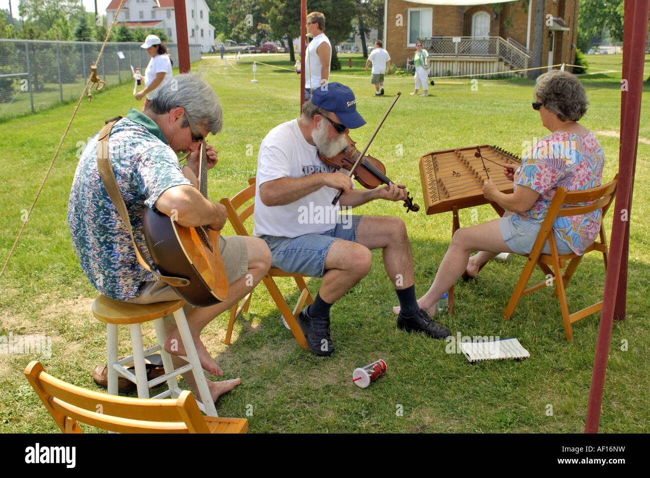 Musical trio hi-res stock photography and images - Alamy