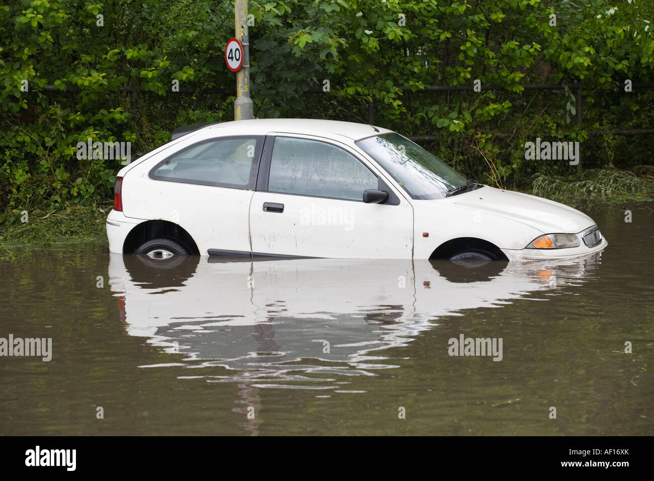 Flood waters & sunken car in Stroud during severe weather of June 2007 ...
