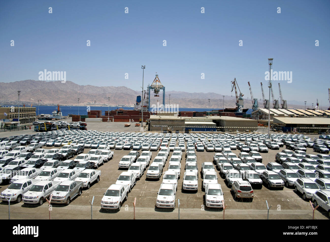 new cars lined up in the port of eilat israel Stock Photo - Alamy
