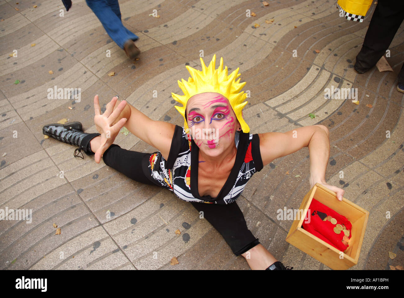 Mime artist performing her routine on Ramblas Barcelona Spain Stock ...