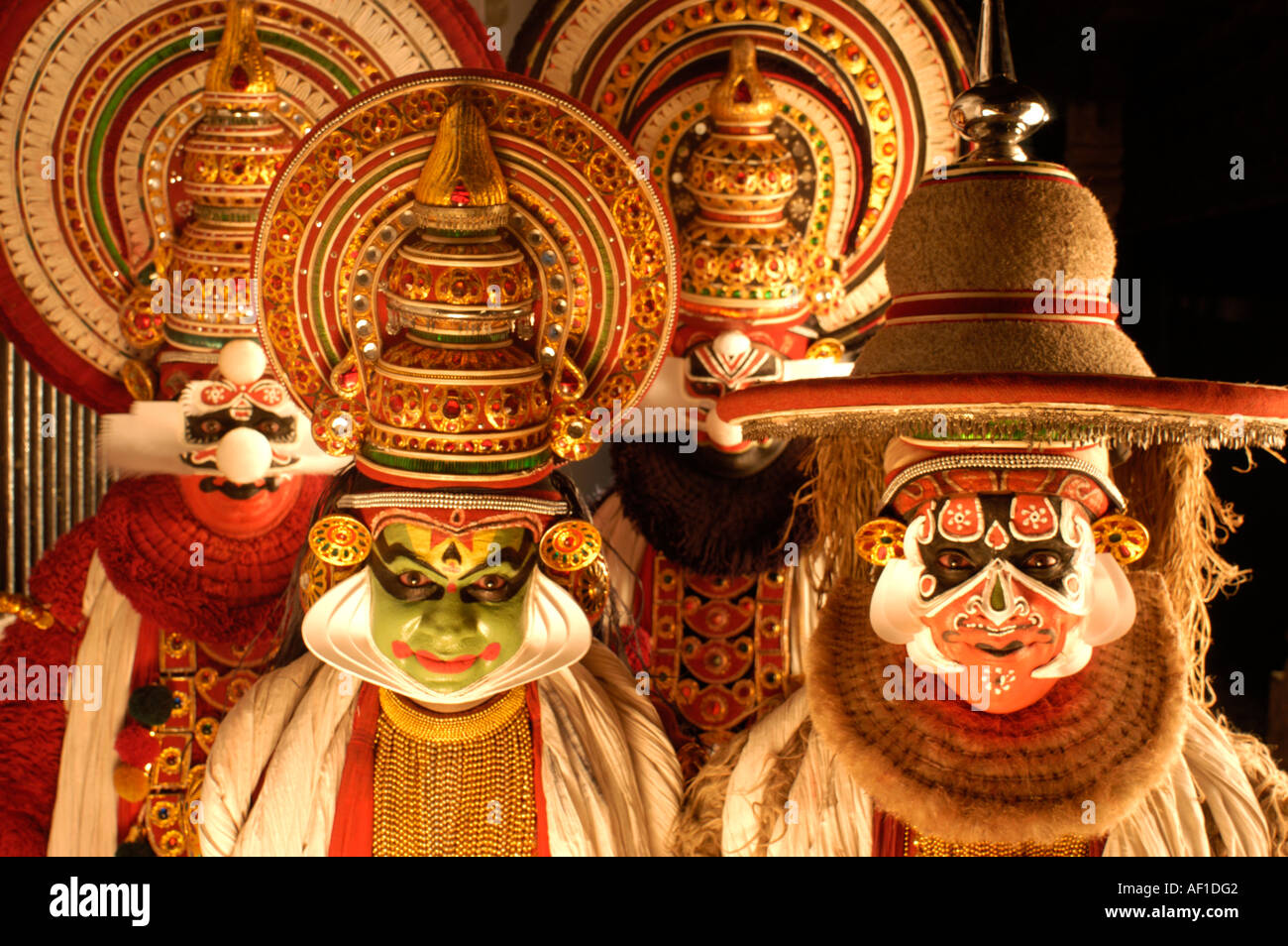 Kathakali costumes hi-res stock photography and images - Alamy