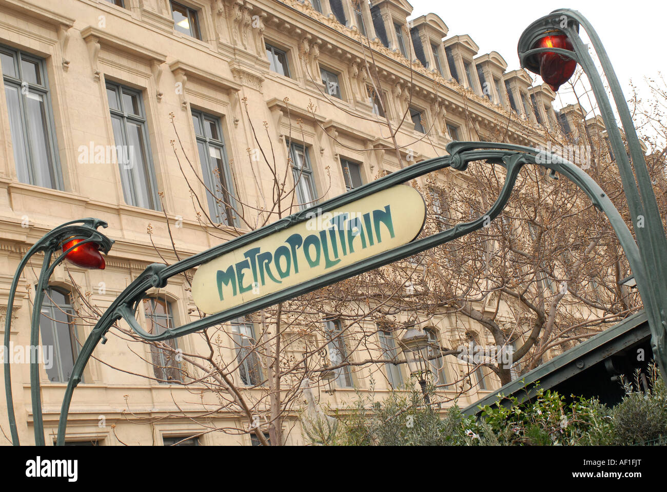Entrance to the Paris Metro Stock Photo - Alamy