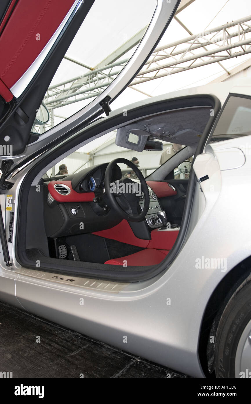 Mercedes gull wing door speed hi-res stock photography and images - Alamy