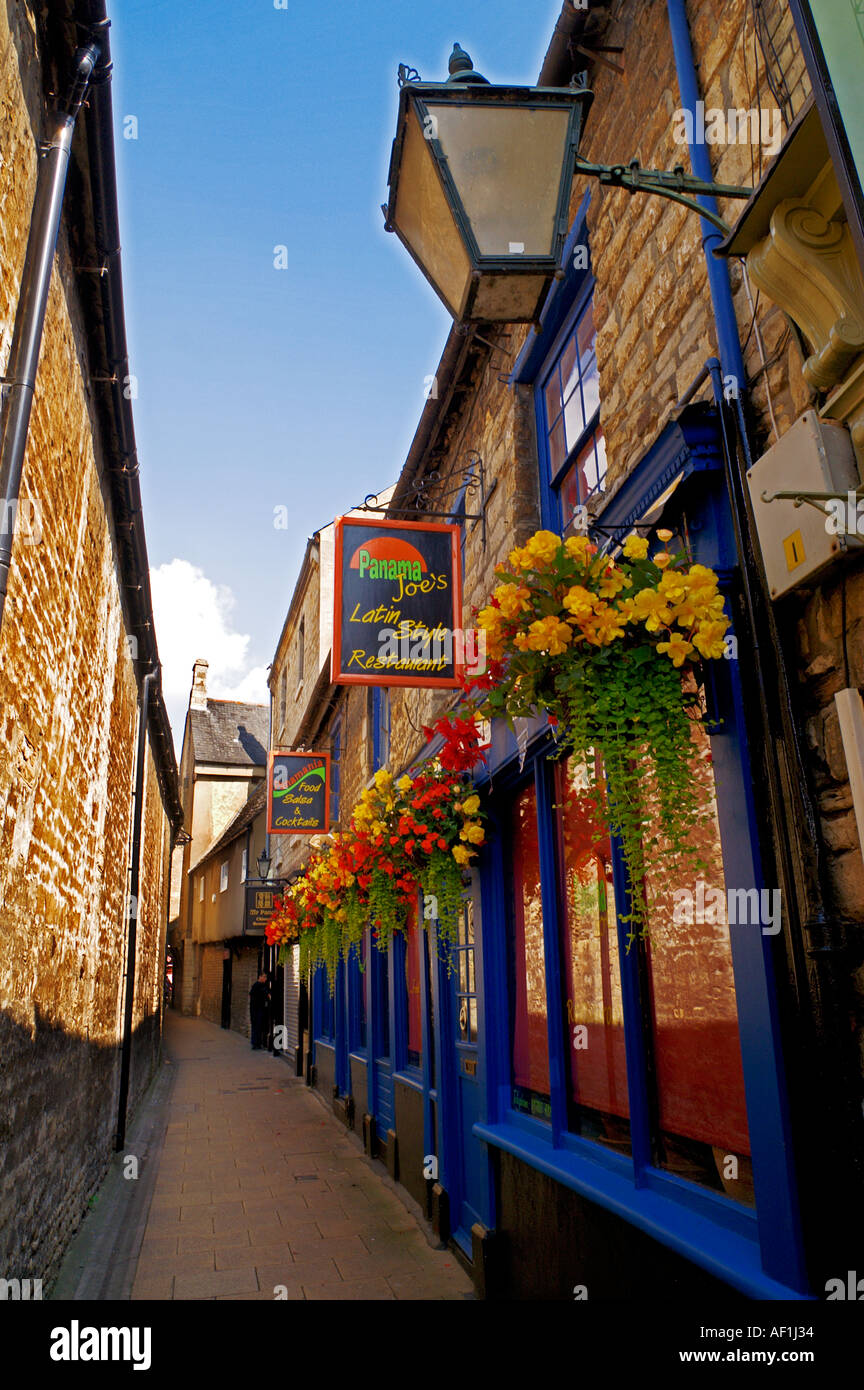 Restaurants line the narrow alley Stamford Lincolnshire England Stock ...