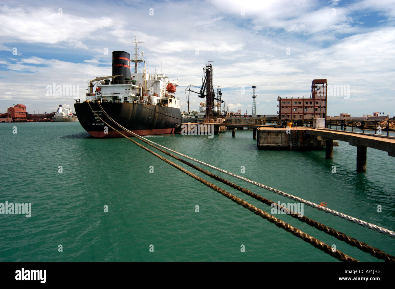 OIL TANKER AT BERTH CHENNAI PORT TAMIL NADU Stock Photo - Alamy