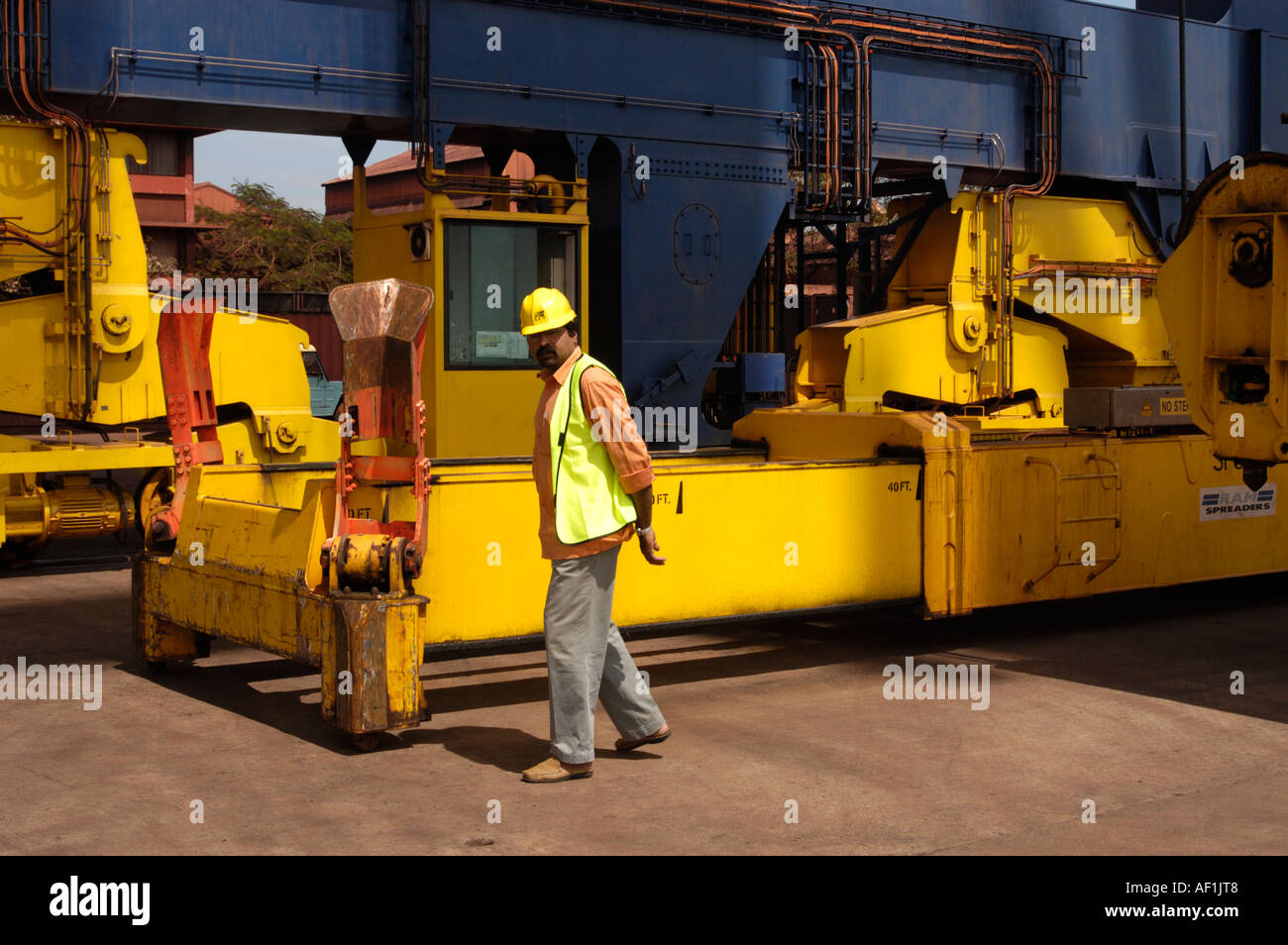 Chennai Port Trust Stock Photos & Chennai Port Trust Stock Images - Alamy