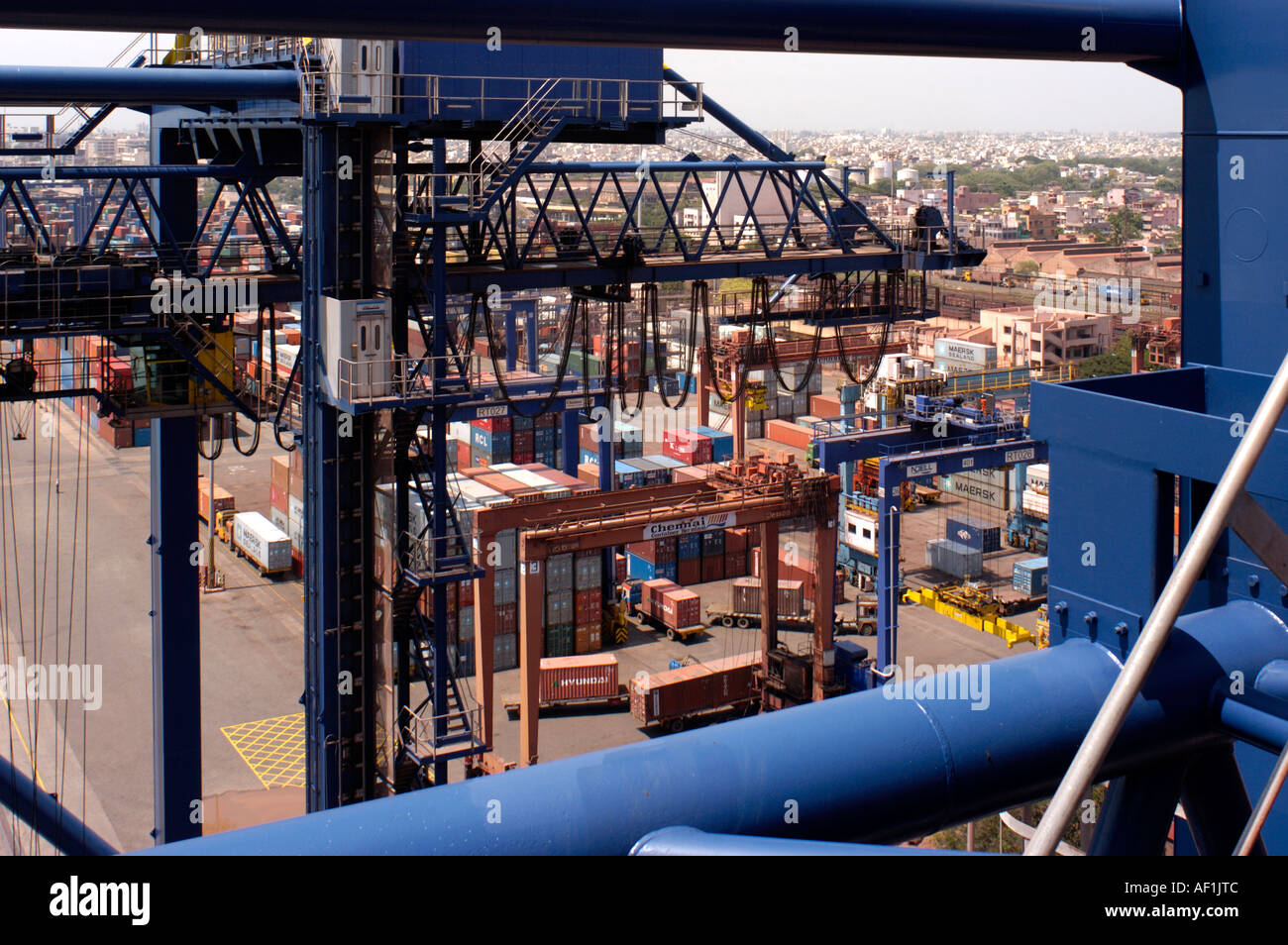 SUPER CRANES AT WORK CONTAINER TERMINAL CHENNAI PORT Stock Photo - Alamy