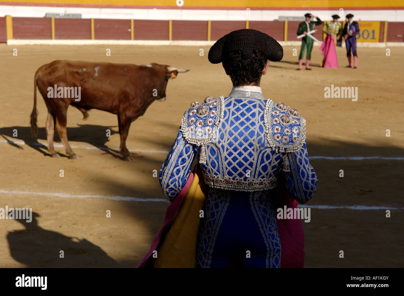 Banderilleros hi-res stock photography and images - Alamy
