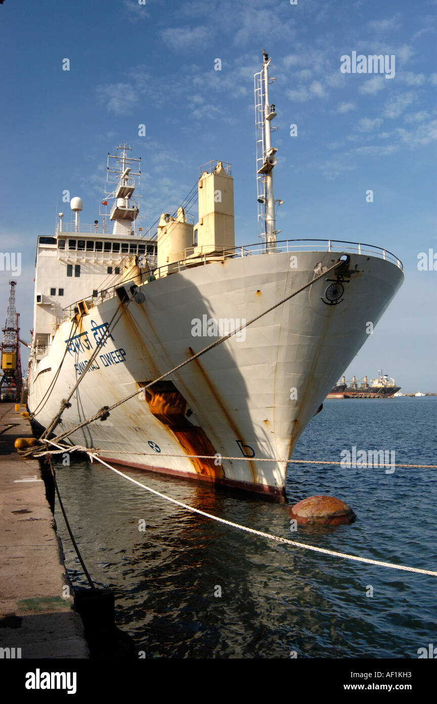 PASSENGER VESSEL AT BERTH CHENNAI PORT Stock Photo - Alamy