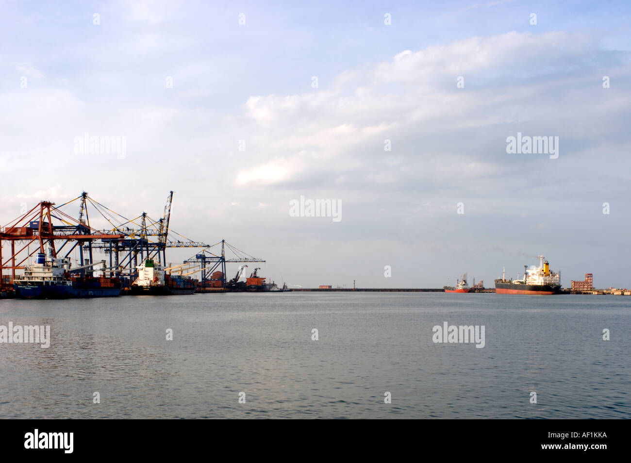 SHIP APPROACHING CONTAINER TERMINAL CHENNAI PORT Stock Photo - Alamy