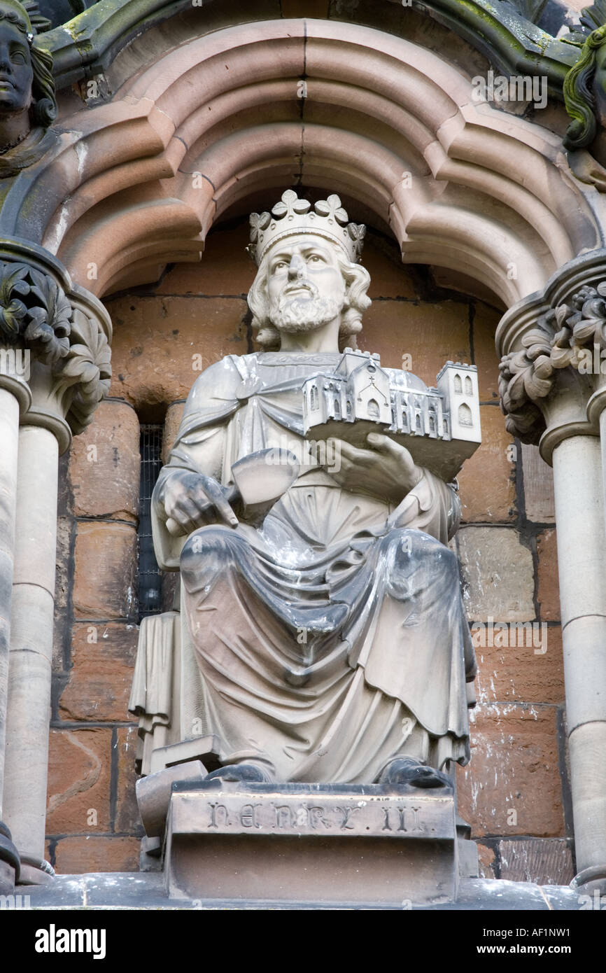 Statue henry iii hi-res stock photography and images - Alamy