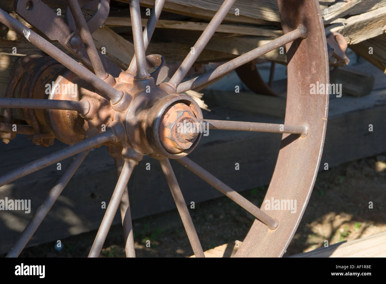 Old wagon wheel Stock Photo - Alamy