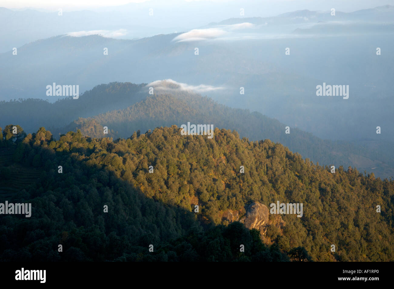 A VIEW OF THE KUMAON RANGES IN HIMALAYAS UTTARANCHAL INDIA Stock Photo ...