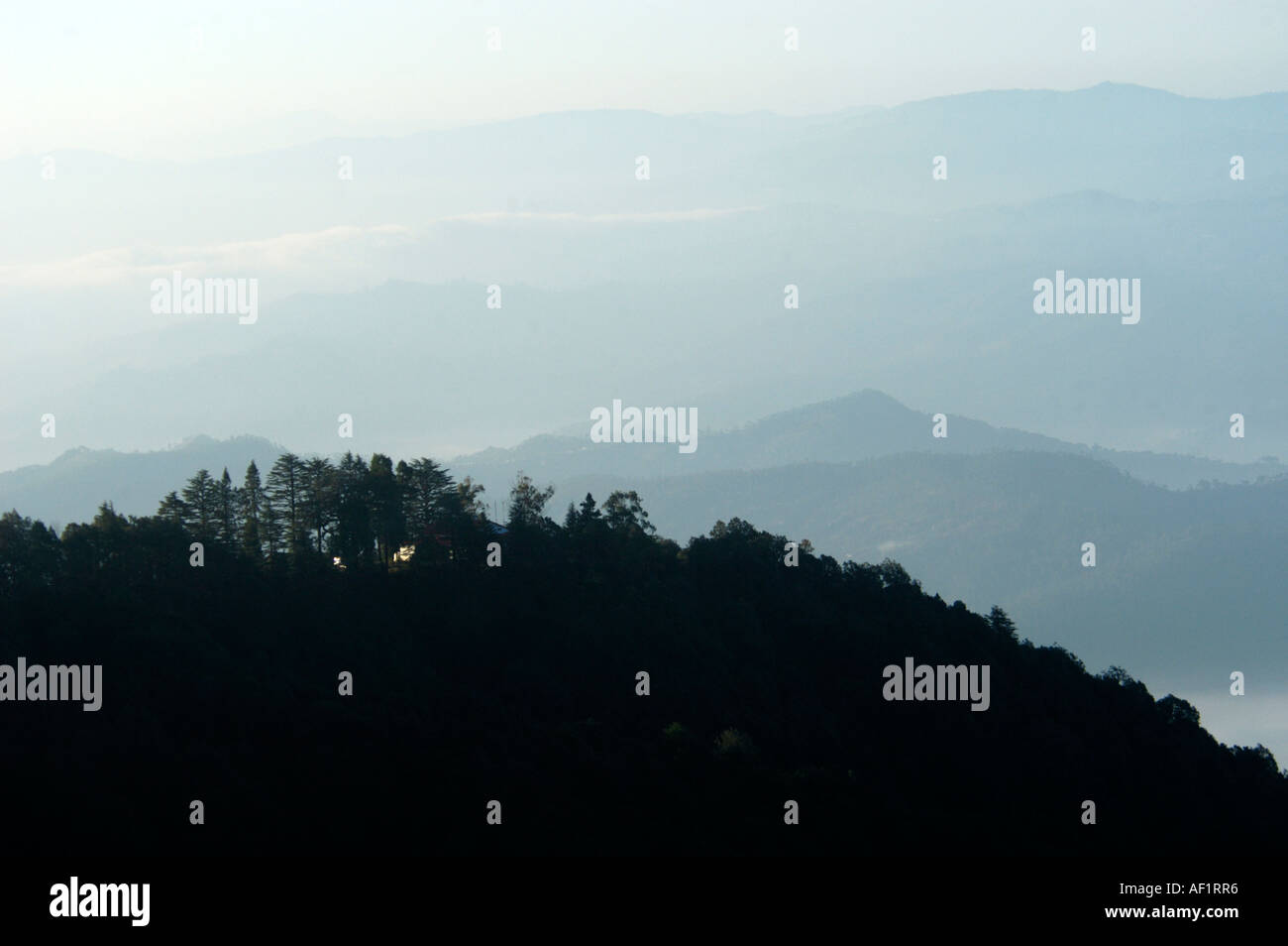A VIEW OF THE KUMAON RANGES IN HIMALAYAS UTTARANCHAL INDIA Stock Photo ...