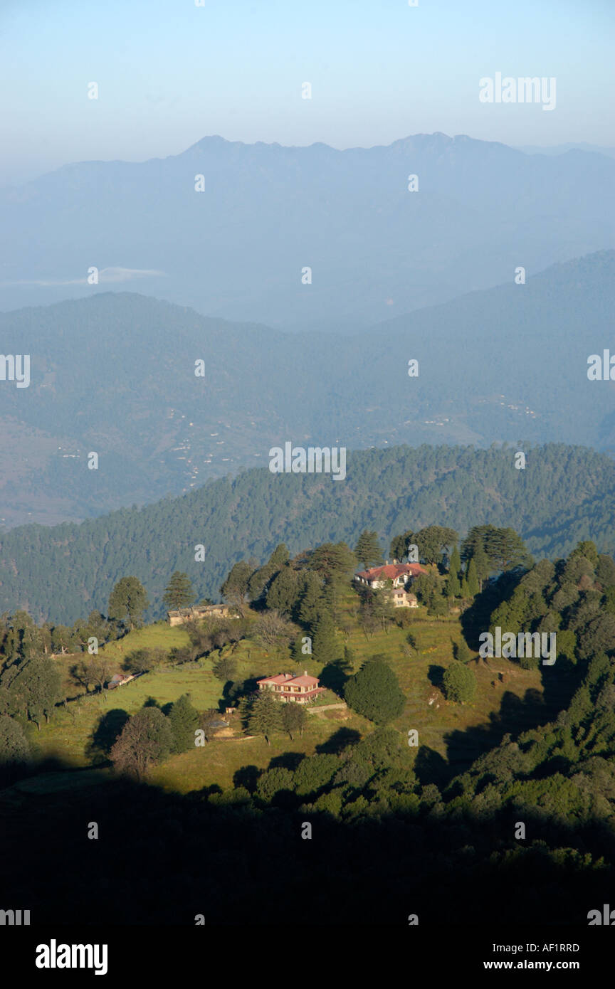 A VIEW OF THE KUMAON RANGES IN HIMALAYAS UTTARANCHAL INDIA Stock Photo ...