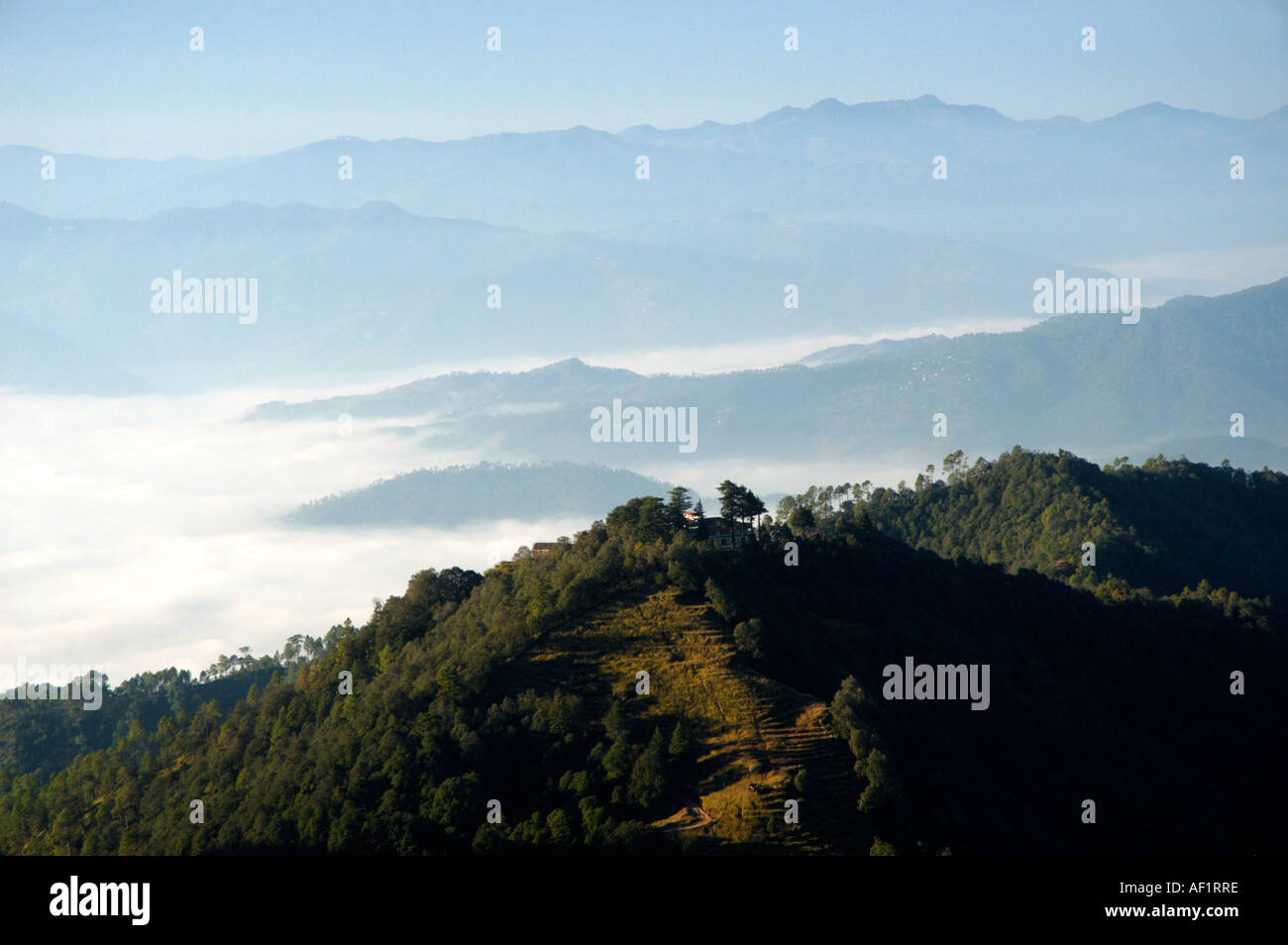 A VIEW OF THE KUMAON RANGES IN HIMALAYAS UTTARANCHAL INDIA Stock Photo ...