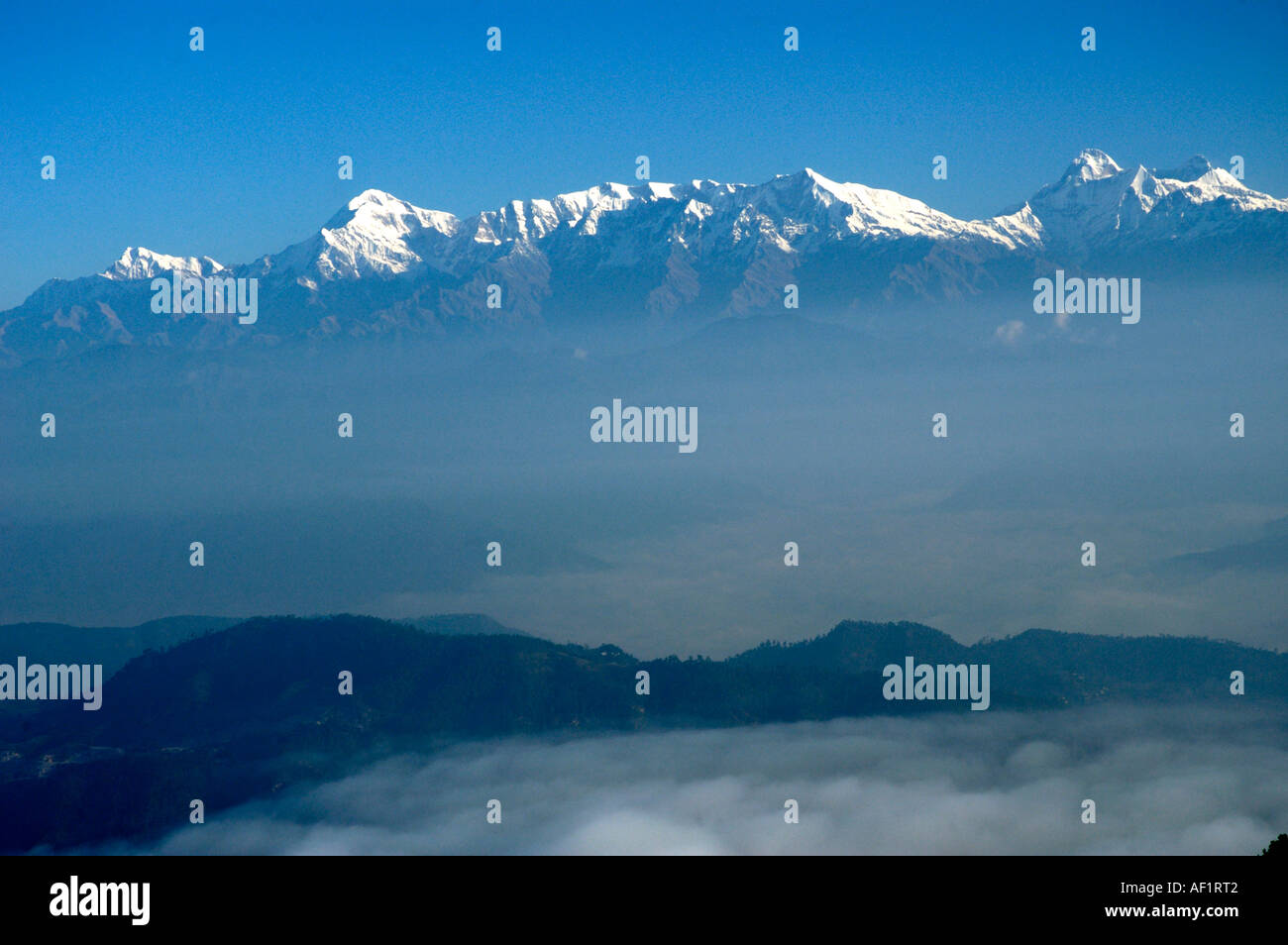 A VIEW OF THE KUMAON RANGES IN HIMALAYAS UTTARANCHAL INDIA Stock Photo ...