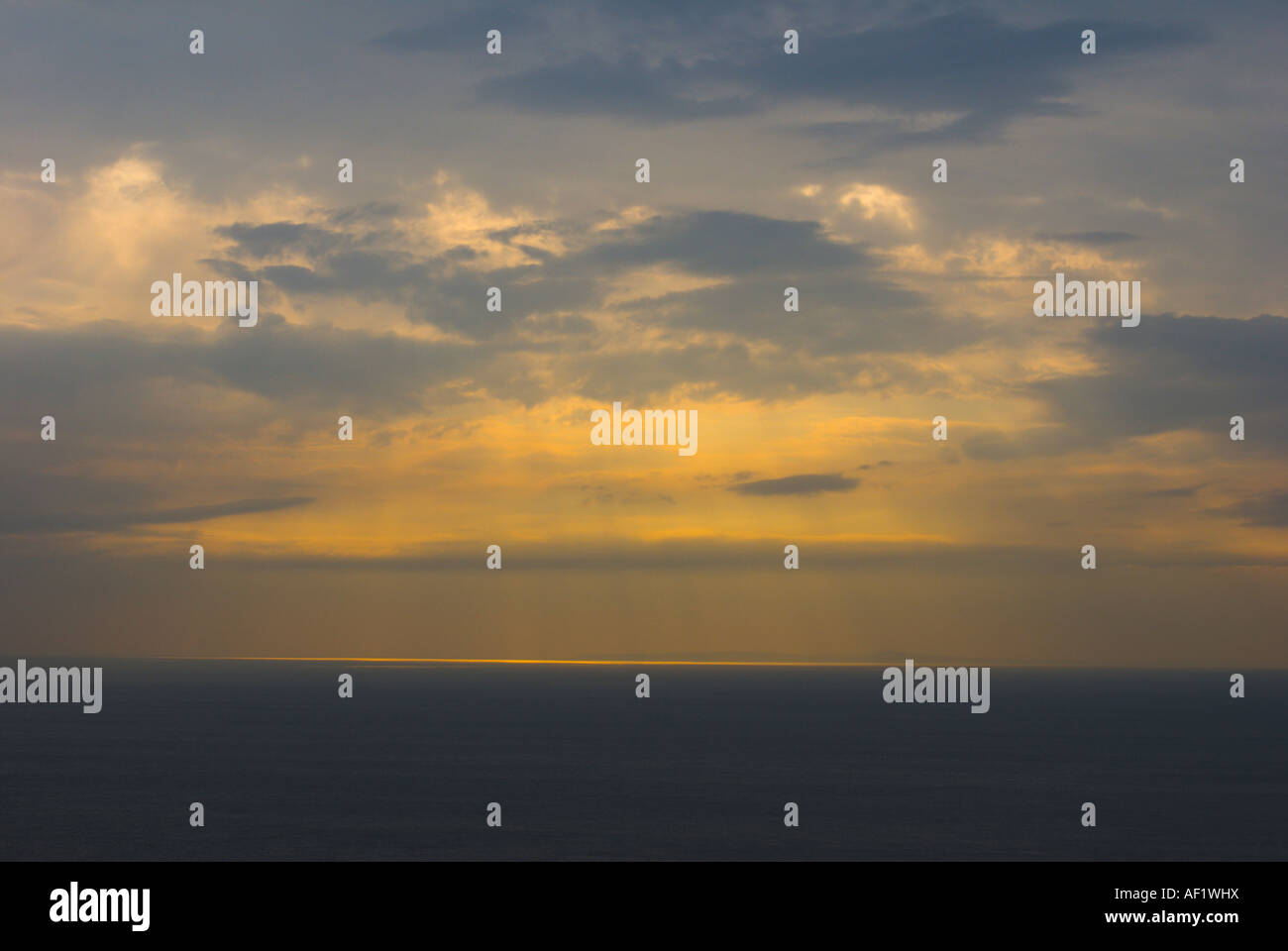 Shaft of sunlight over sea hi-res stock photography and images - Alamy