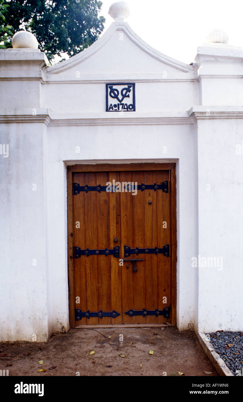 VOC GATE OF DUTCH EAST INDIA COMPANY FORT COCHIN KERALA Stock Photo - Alamy