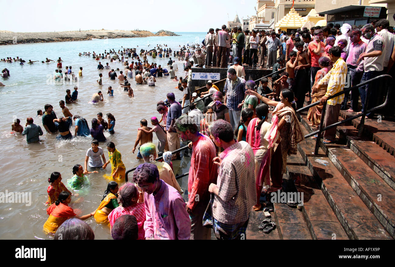 Indian families celebrating Holi Spring Festival at Gomati Bathing Ghat ...