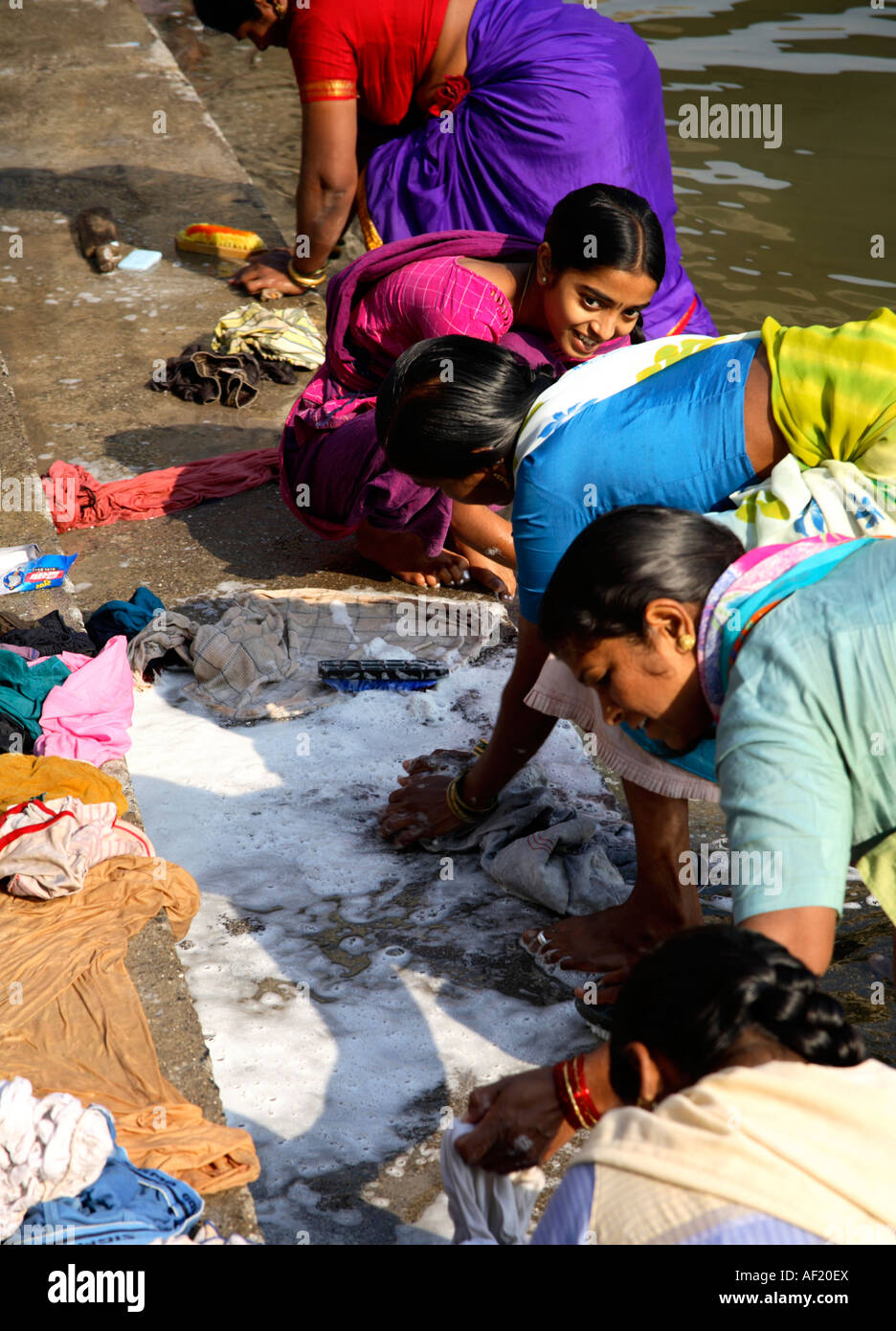 Five bathing women hi-res stock photography and images - Alamy