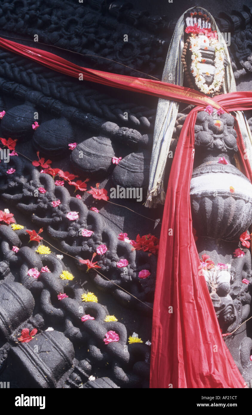 Nandi statue lord shiva temple hi-res stock photography and images - Alamy